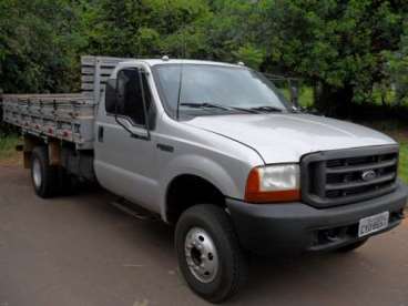 F4000 - Ano: 2003 - R$69000 - Agroads