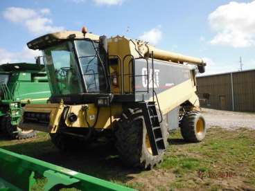 Caterpillar Lexion 460 - Ano: 2000 - U$s17500 - Agroads