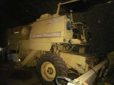 Colheitadeira Nh 8040 - 87/87 - New Holland - Ano: 1987 - Agroads