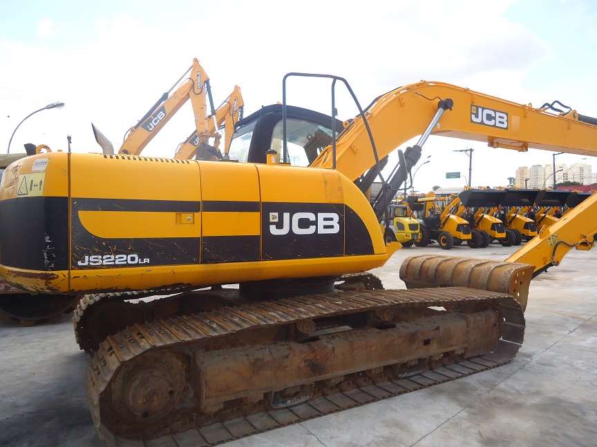 Escavadeira, Jcb, Js220lr, Ano 2010, Valor R$320.0 - Ano: 2010 - R ...