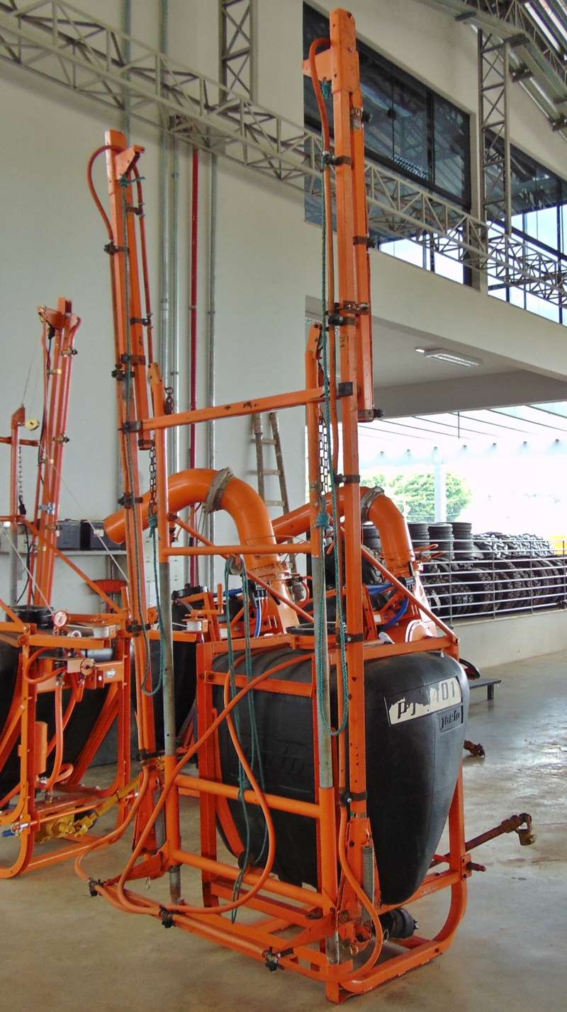 Pulverizador Jacto 400 Litros De Barras - Ano: 2016 - R$4900 - Agroads