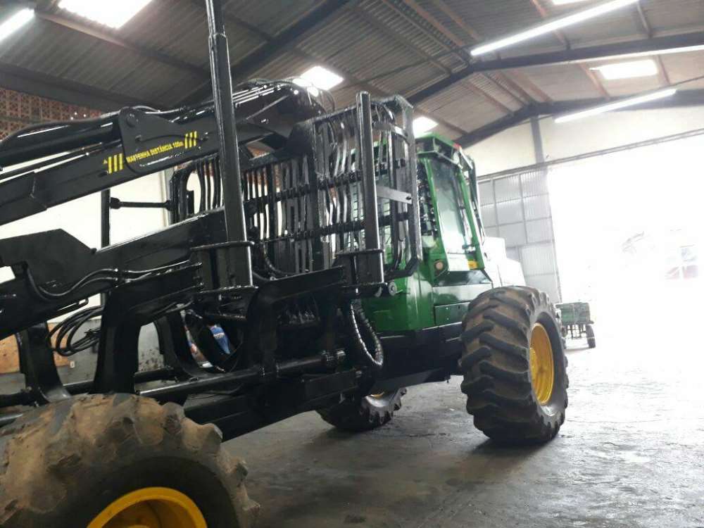 Forwarder 6x6 - John Deere 1710d - Ano 2011 - Ano: 2011 - R$600000 ...