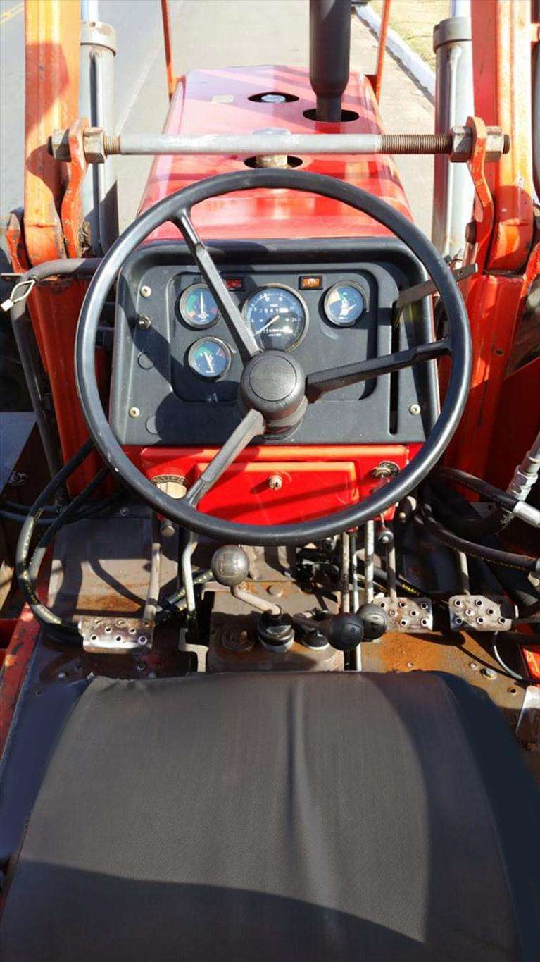 Massey Ferguson Mf 290 4x4 1995 - Ano: 1995 - R$48000 - Agroads