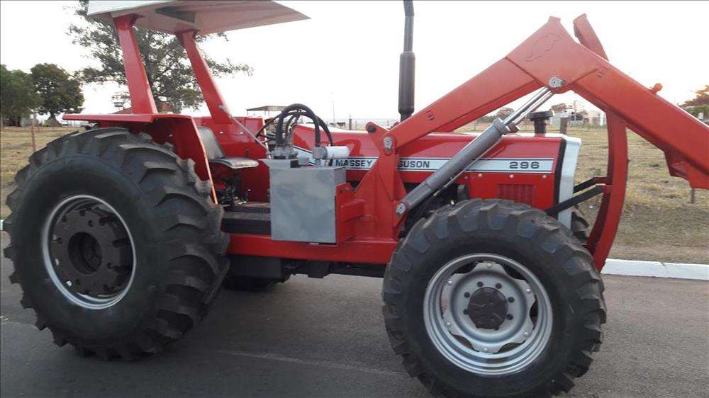 Trator Massey Ferguson Mf-296 4x4 Ano 1988 - Ano: 1988 - R$37000 - Agroads