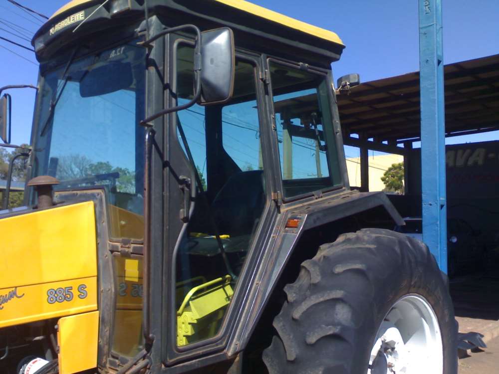 Trator Valtra Valmet 885 S - 4x2 Ano 1998 - Ano: 1998 - R$34000 - Agroads