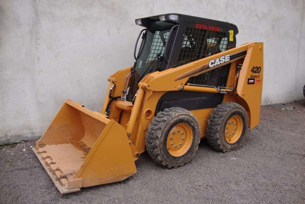 Bobcat Case Ano 2014/15 - Ano: 2014 - R$14800 - Agroads