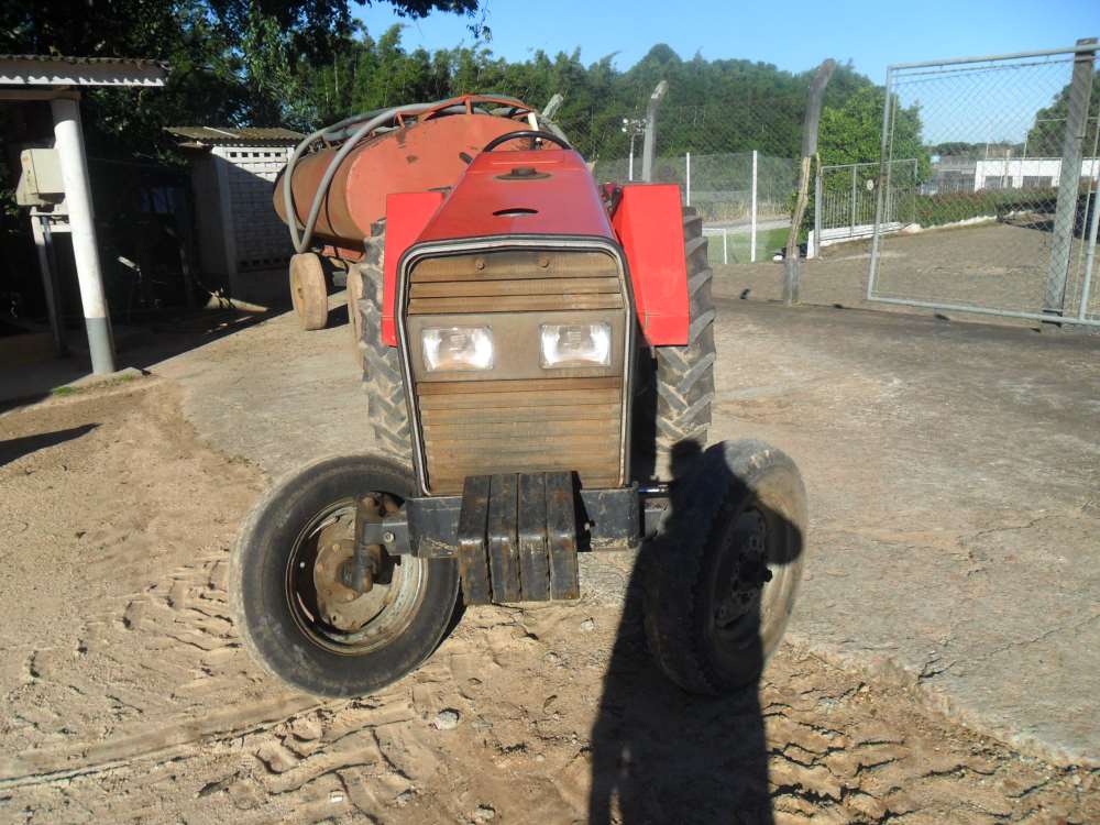 Tratores Mf -250/2 1999 - Ano: 1999 - R$25000 - Agroads