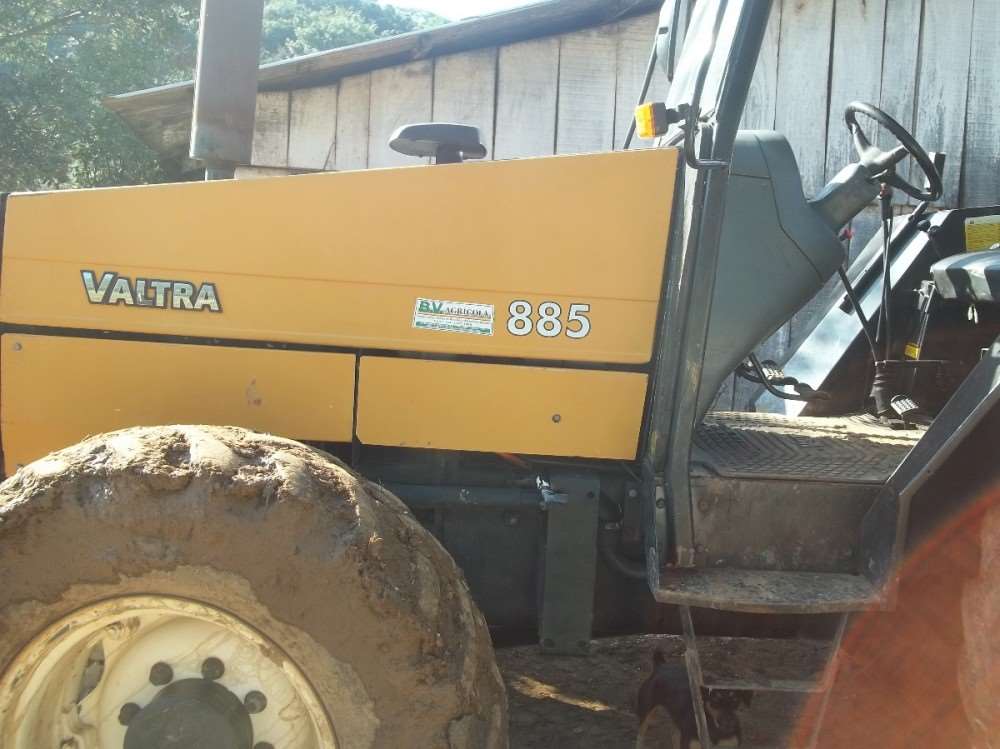 Valmet 885 4x4 - Ano: 2002 - R$60000 - Agroads